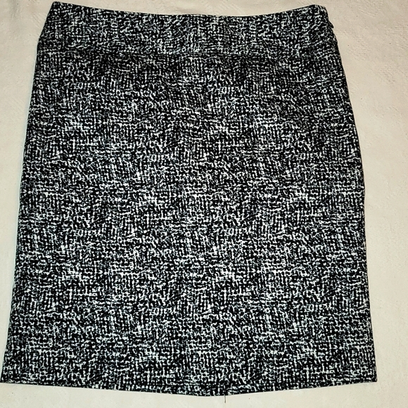 Evan Picone | Skirts | 325 Evanpicone Skirt Pencil Stretch Black White ...
